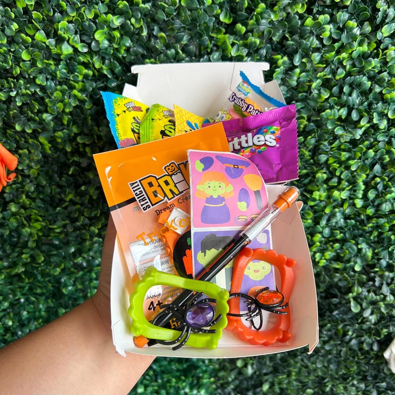 Halloween Party Favor - Halloween Classroom Treat - Boo Basker ...