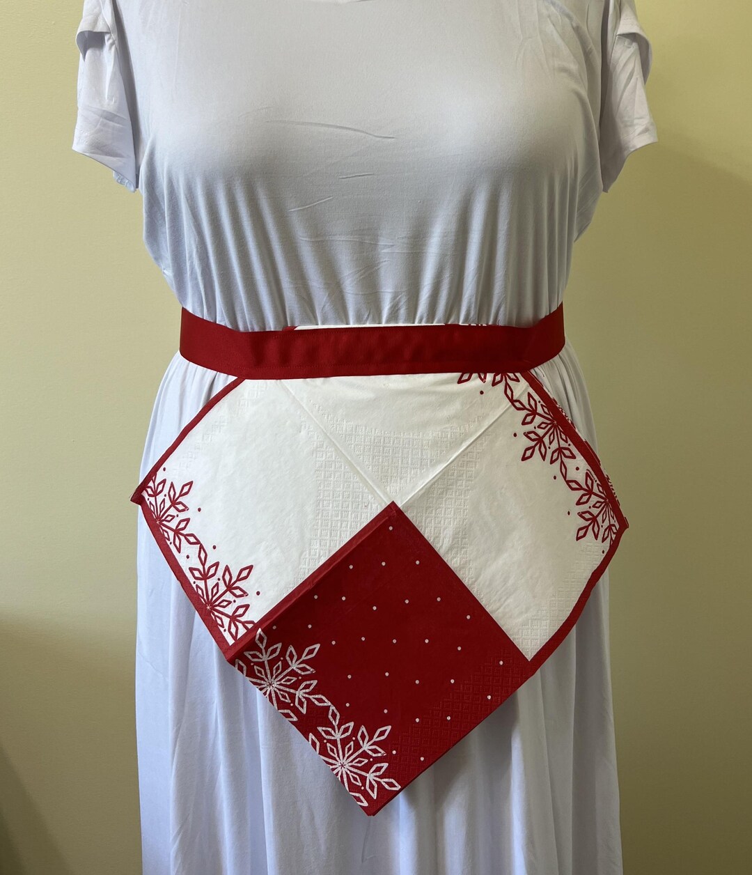 Red White Snowflake With 7.8 Red Ribbon Paper Napkin Apron Tear Away ...