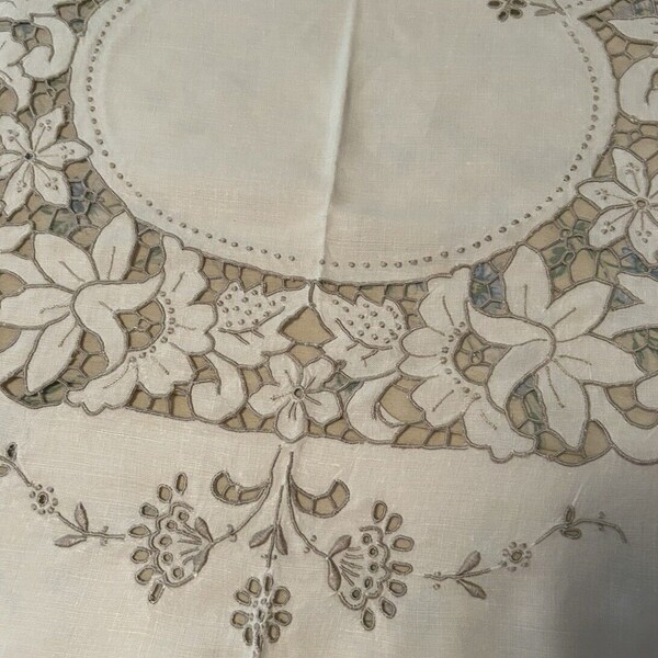 Madeira Linens - Etsy