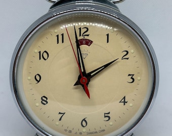 Nice Vintage 1960s Diamond Metal Wind-up Alarm Clock, China, Works. - Etsy