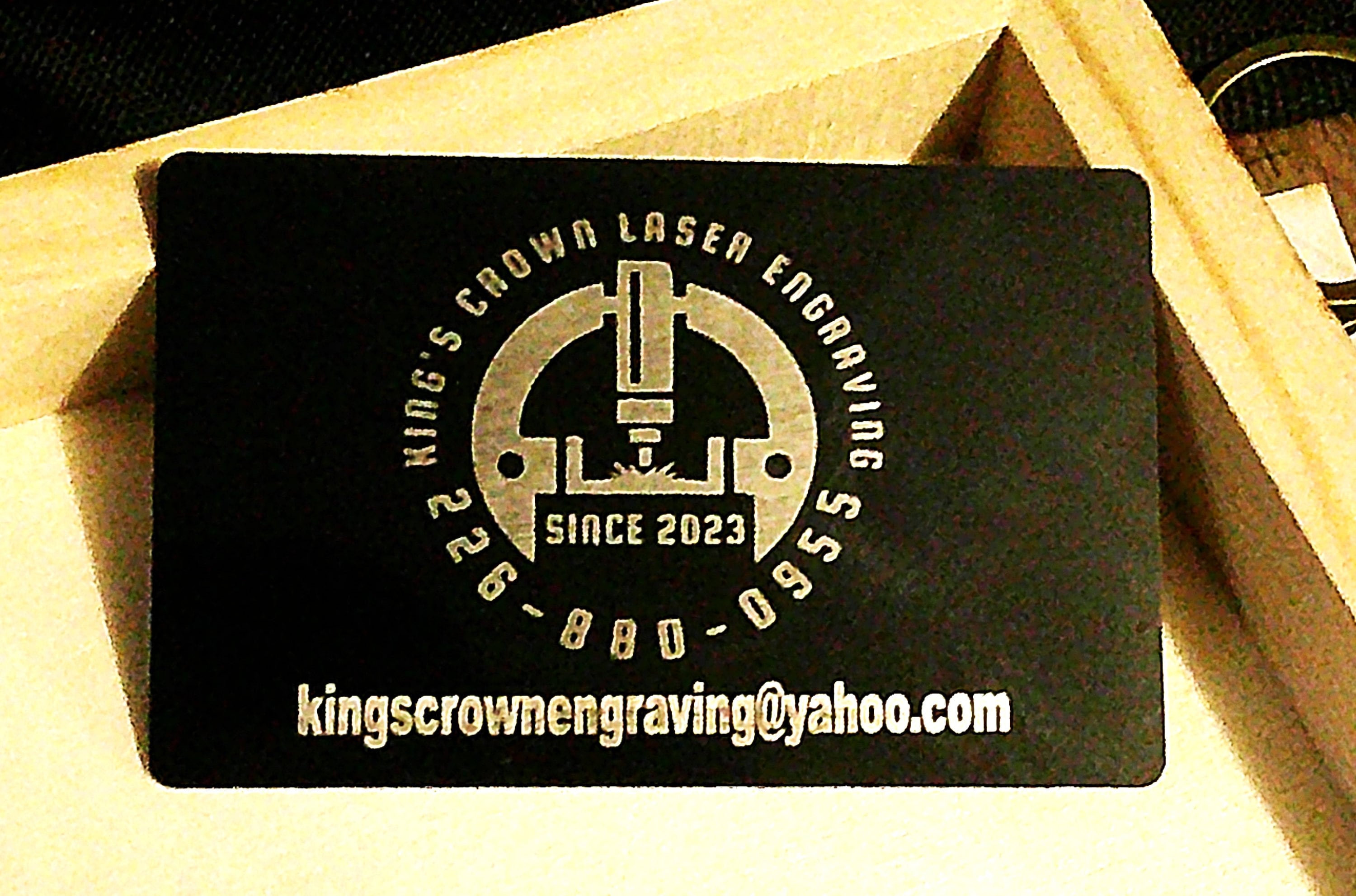 Custom Engraved Premium Black Metal Business Cards QR Code Engraving ...