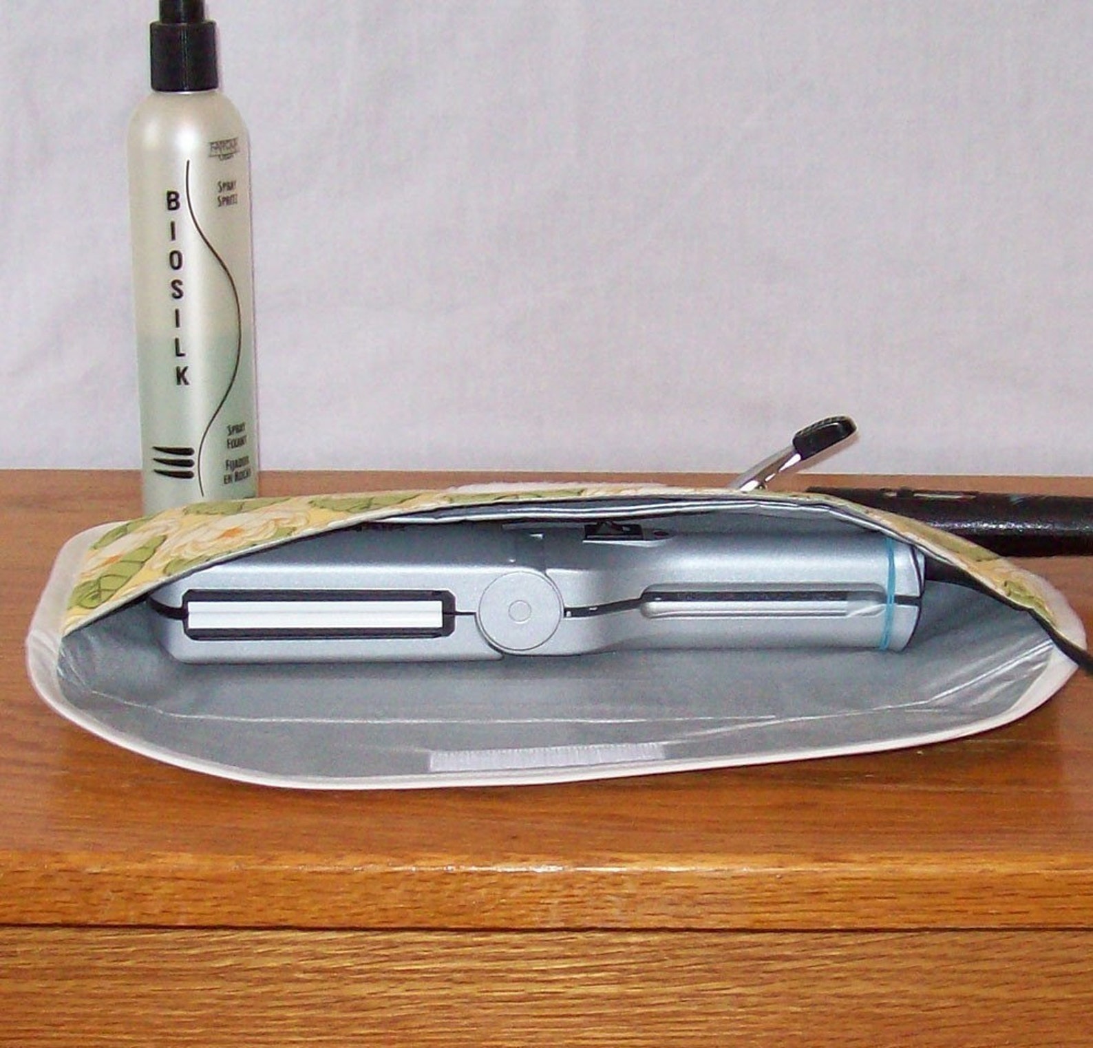 Curling Iron Case / Flat Iron Cover for Travel (insulated) Amy Butler ...