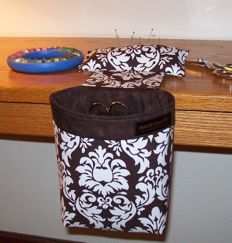 Thread Catcher, Scrap Caddy, Scrap Bag, Pincushion - With Rubberized ...