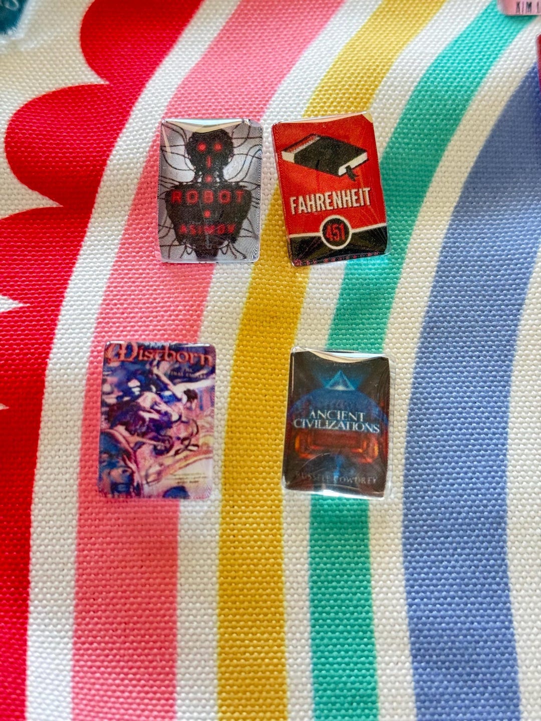 Mini Book Cover Pin: Dark Romance Scifi Book Collection (1”) - Etsy