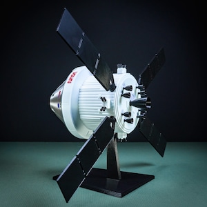 Orion MPCV Spaceship | Plastic Model | NASA Spacecraft | Artemis Rocket ...