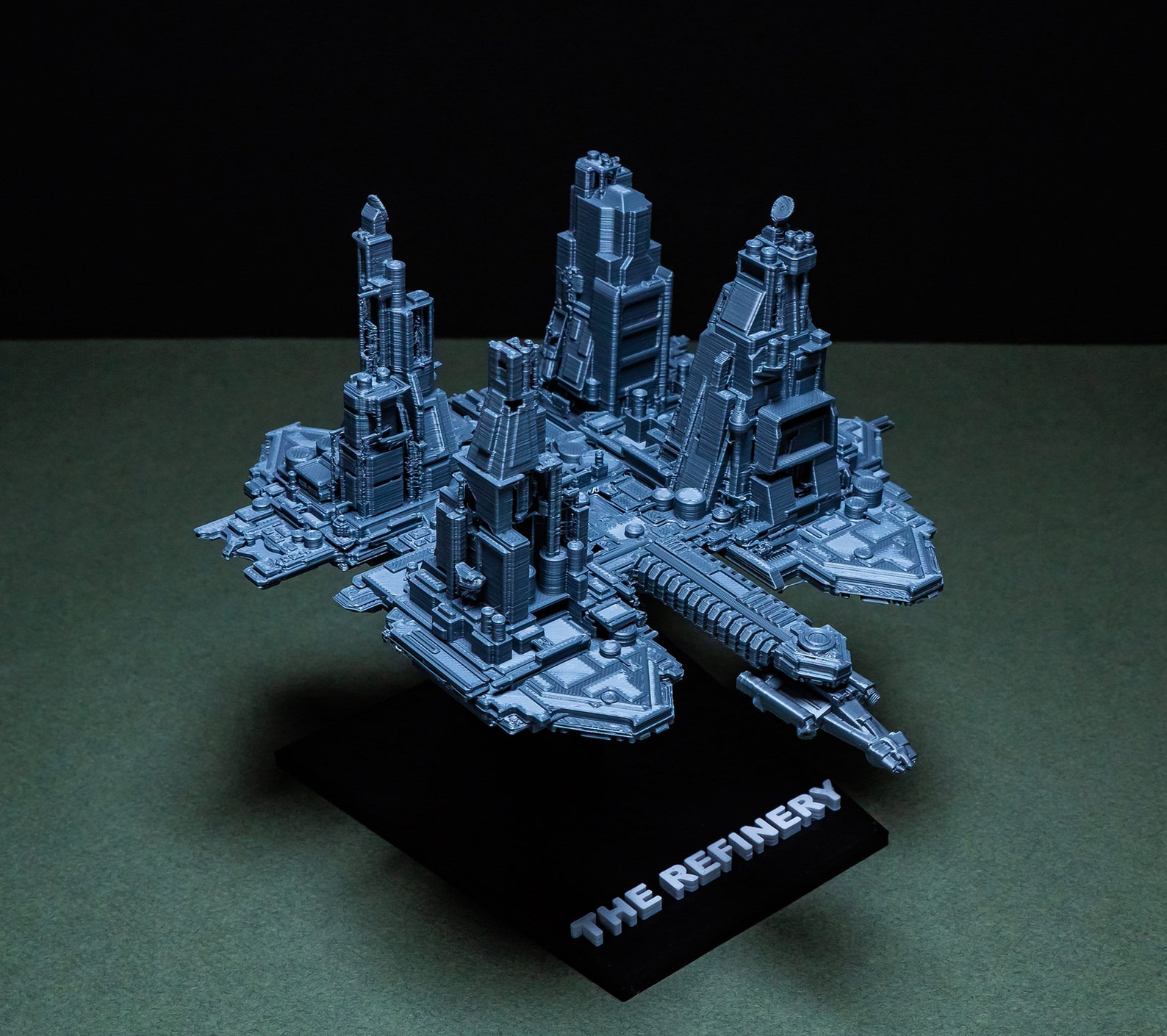 The Refinery Installation Plastic Model Spaceship Alien Alien Movie ...