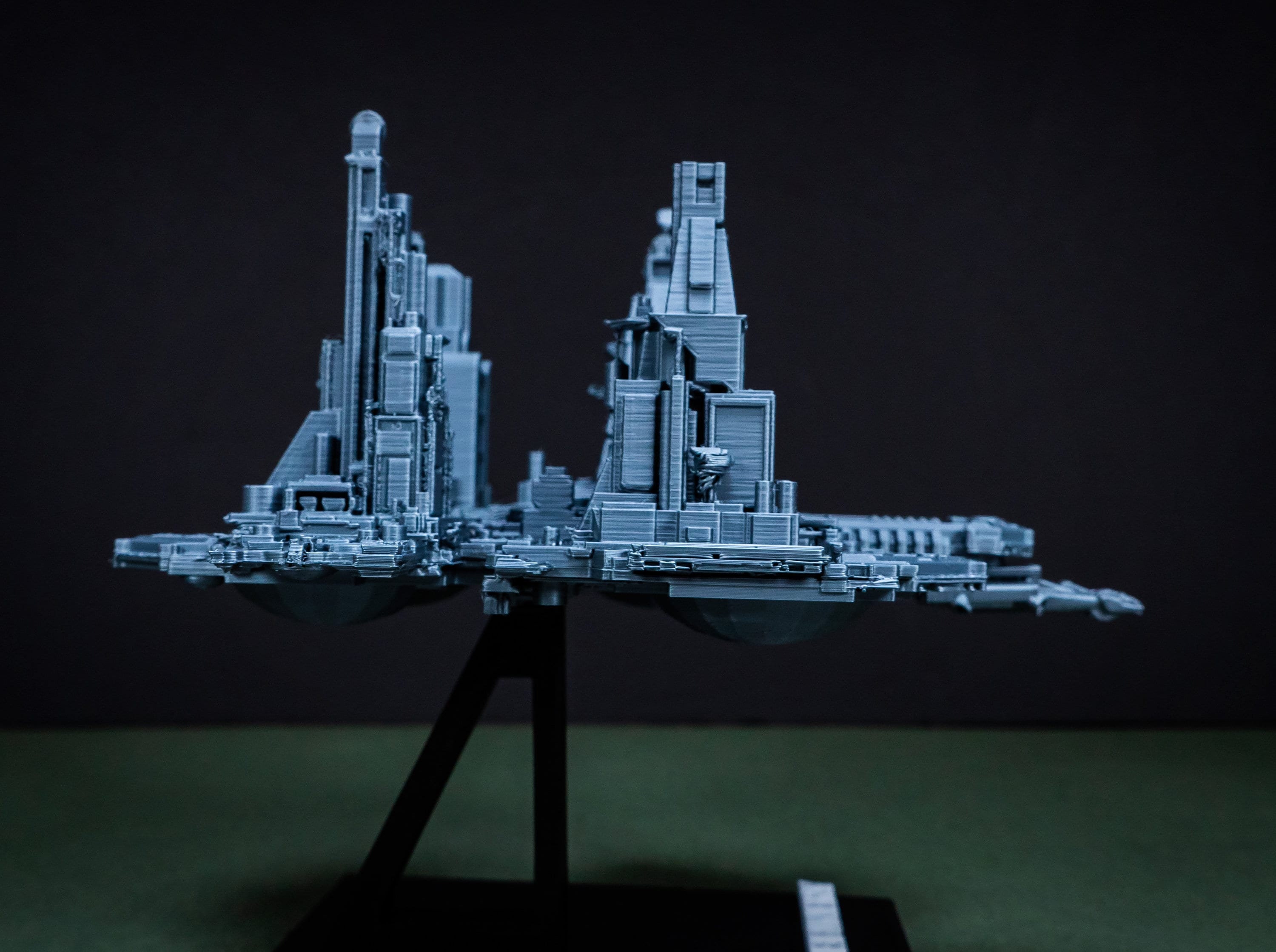 The Refinery Installation | Plastic Model Spaceship | Alien | Alien ...