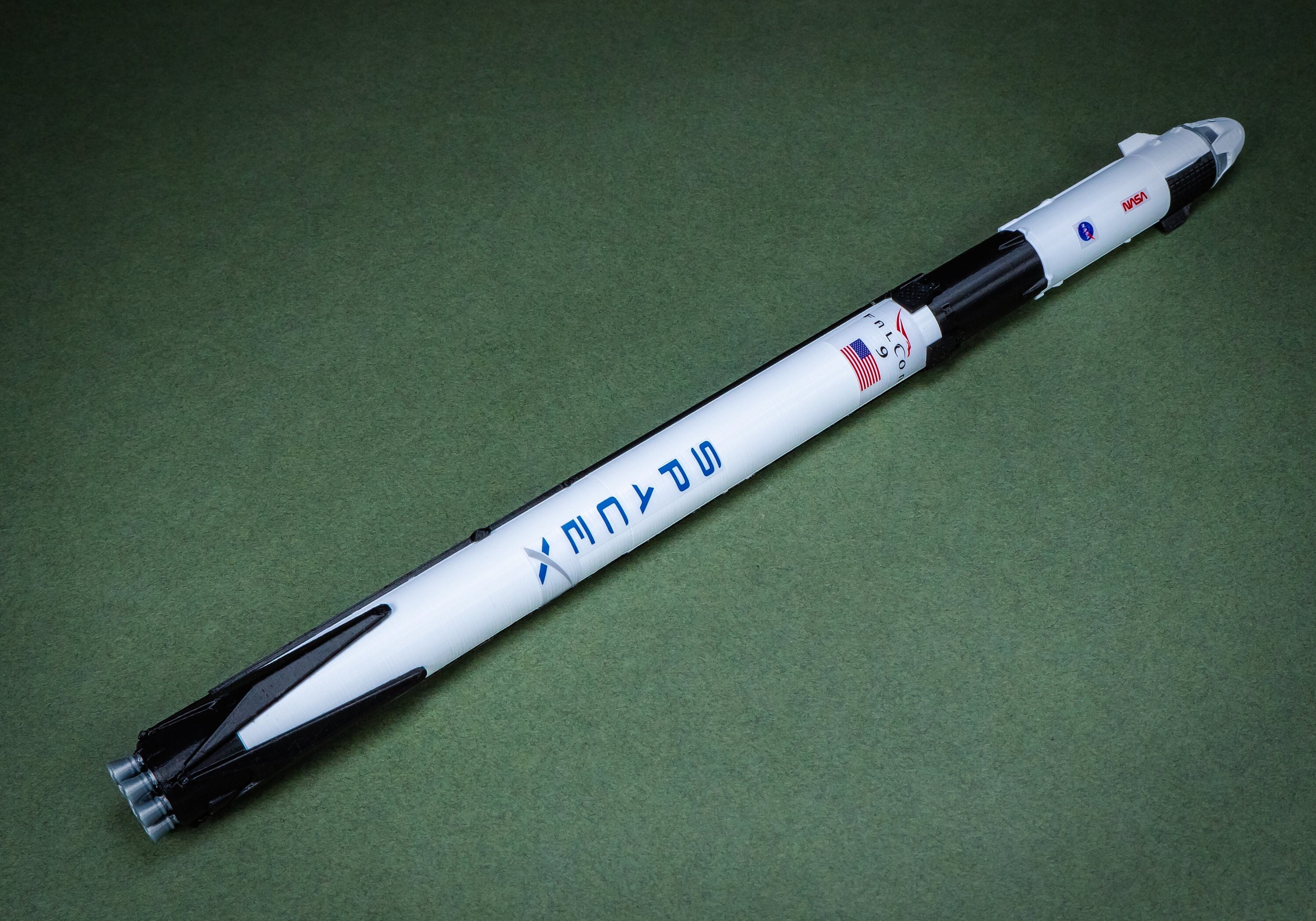 Falcon 9 Crew-1 | Dragon Resilience | Plastic Model | Rocket | Spacex ...