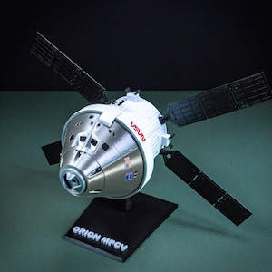 Orion MPCV Spaceship | Plastic Model | NASA Spacecraft | Artemis Rocket ...