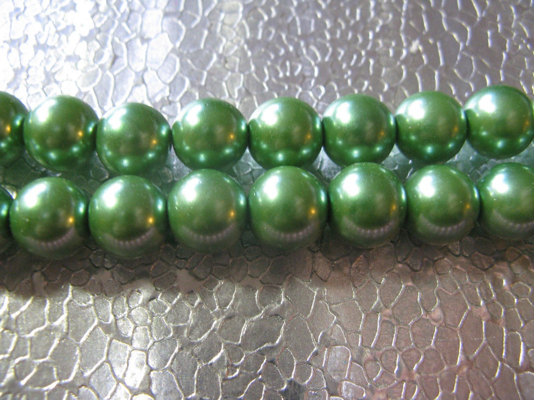 25 Green Metalic Glass Pearl Bead 10mm Green Color Beads - Etsy