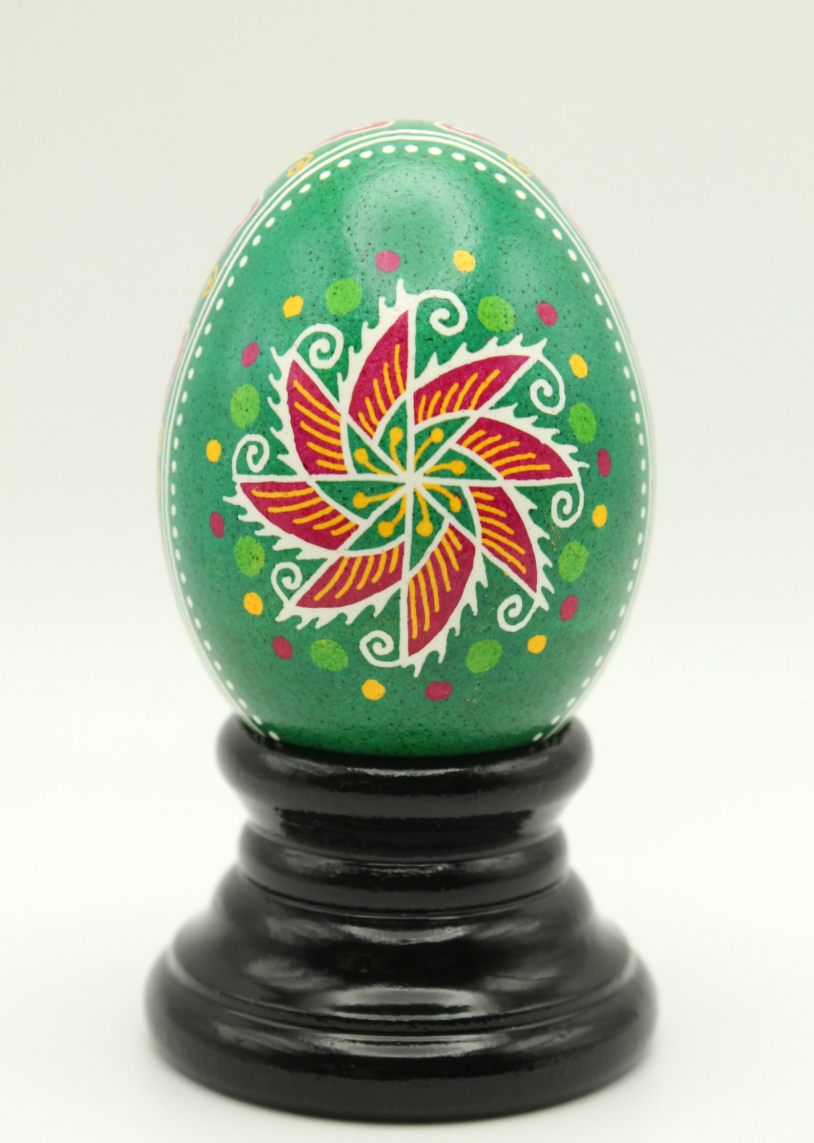 Pysanky Easter Egg, Ukrainian Easter Egg, Batik Egg Art, Pink and Green ...