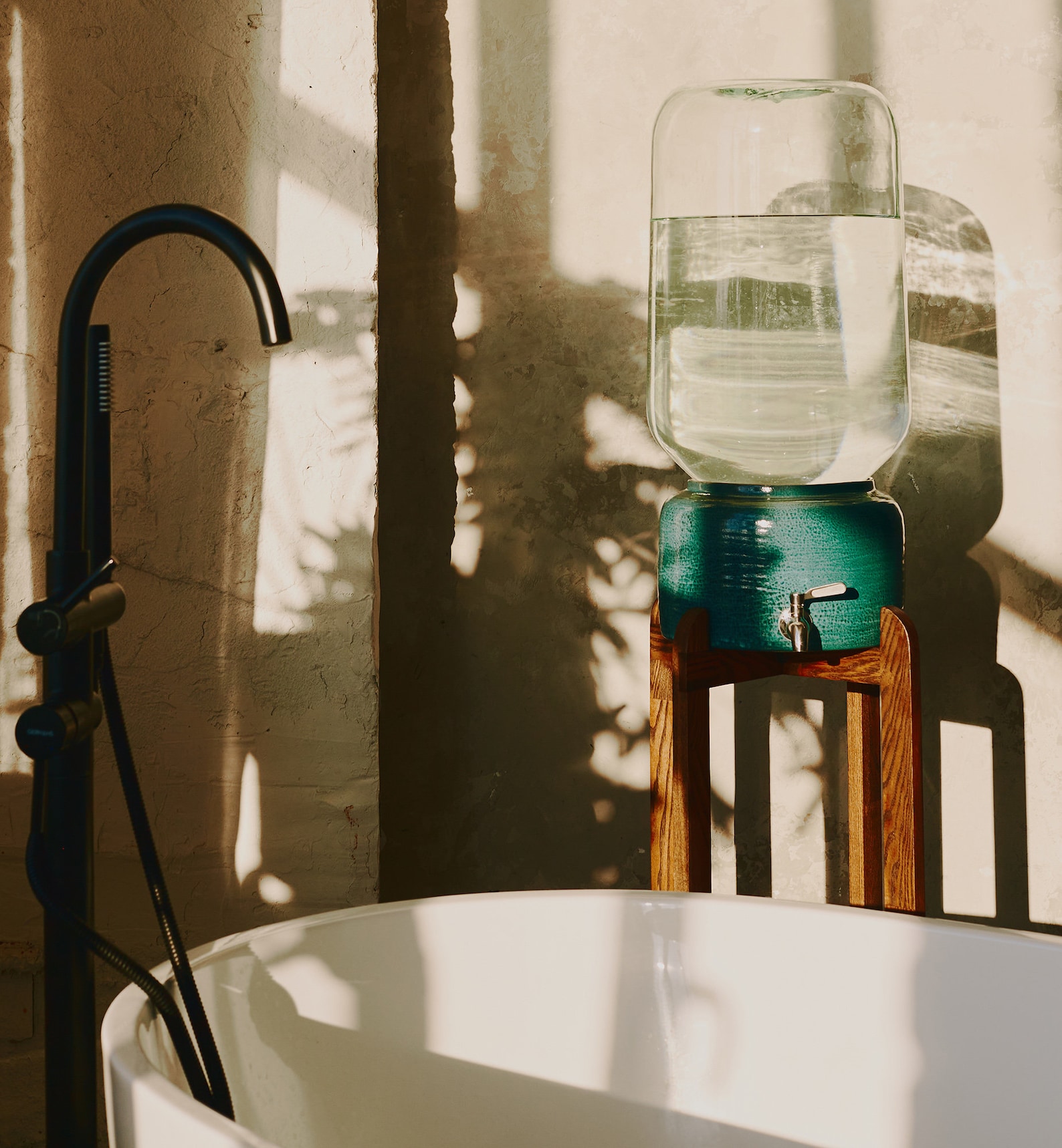 5 Gallon Bottle Ceramic Water Gravity Dispenser on Wooden Stand in ...