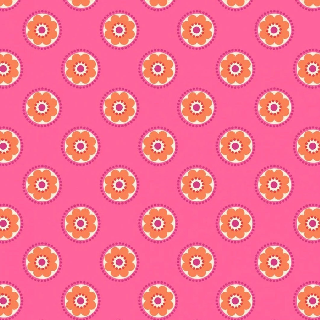 1/2 Metre Funky Daisy Hot Pink From Lewis & Irene's Flower Child ...