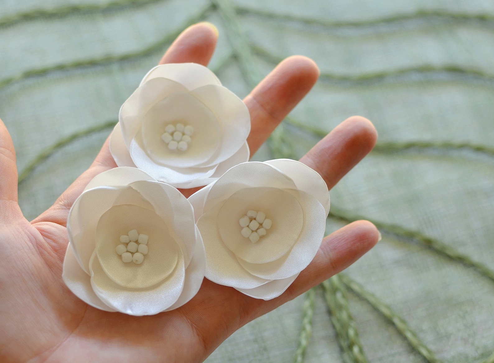 Satin Fabric Flowers, Silk Flower Appliques, Small Satin Roses, Satin ...