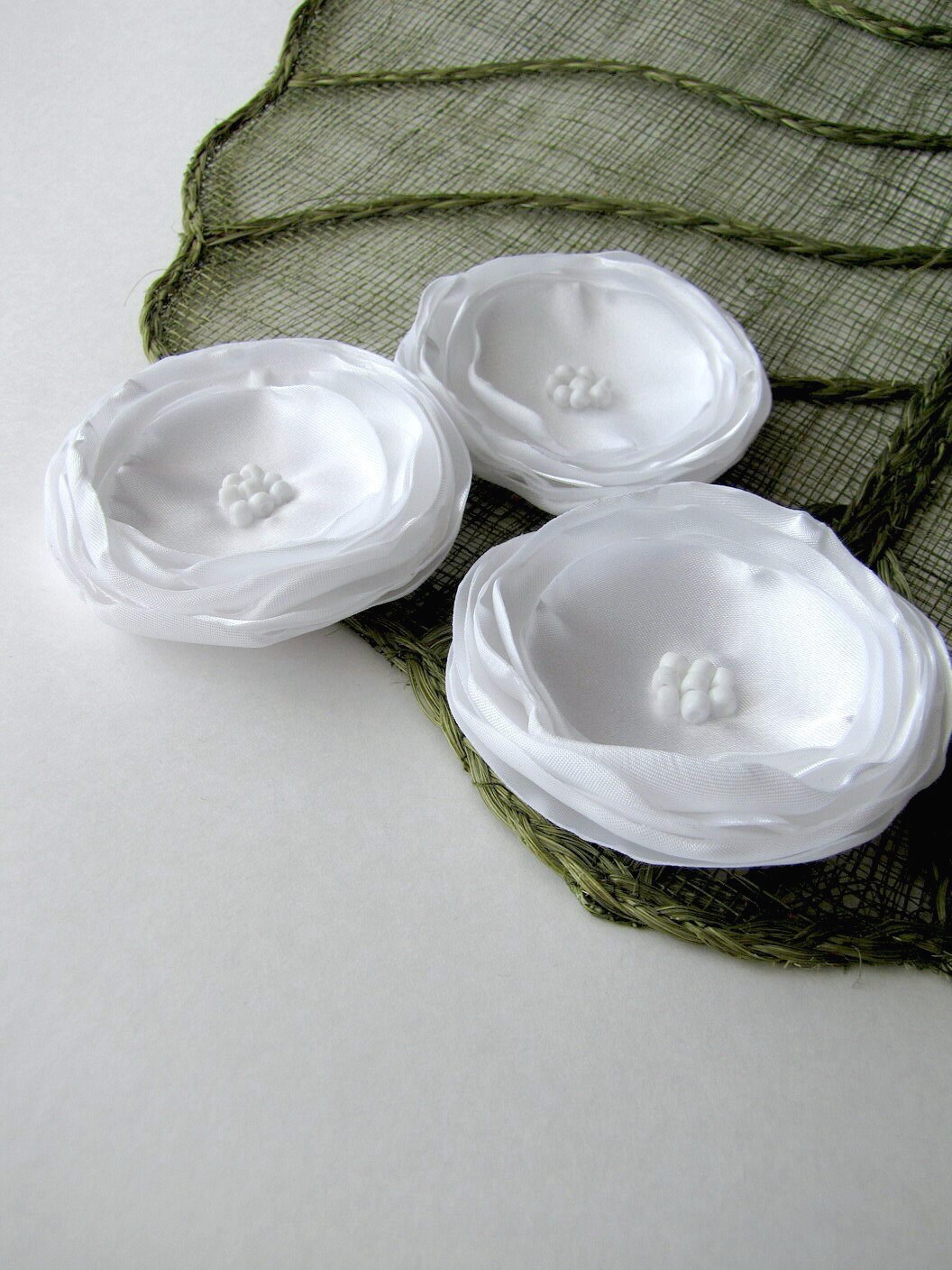 Large Fabric Flowers, Big Flowers, Flower Appliques, Rose Satin Flowers ...