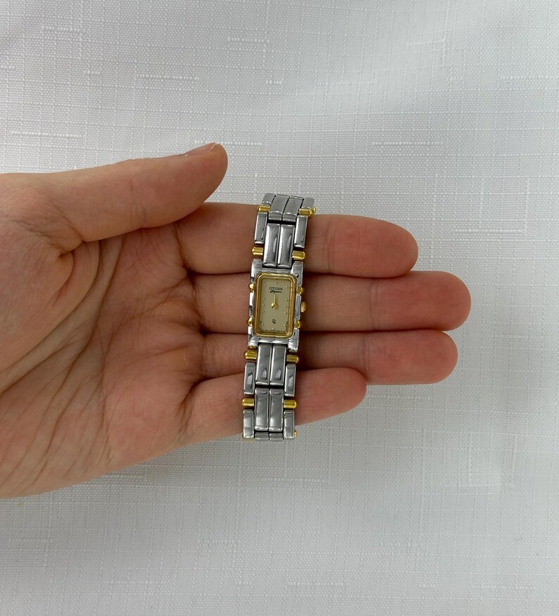 Vintage Ladies Two-toned Silver/gold Rectangle Citizen Elegance Watch ...