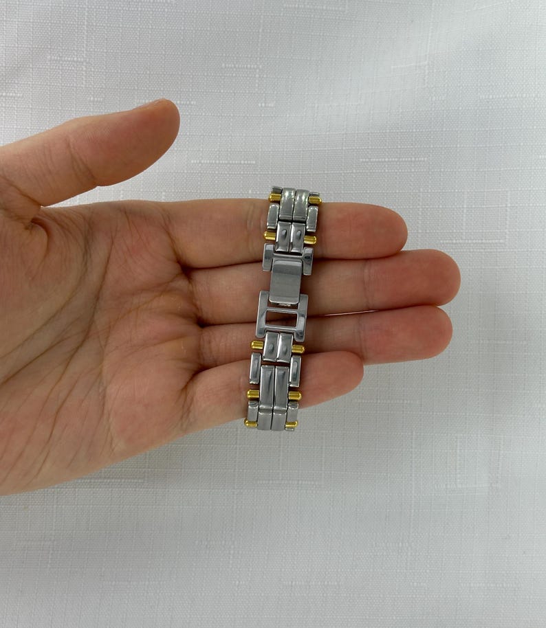 Vintage Ladies Two-toned Silver/gold Rectangle Citizen Elegance Watch ...