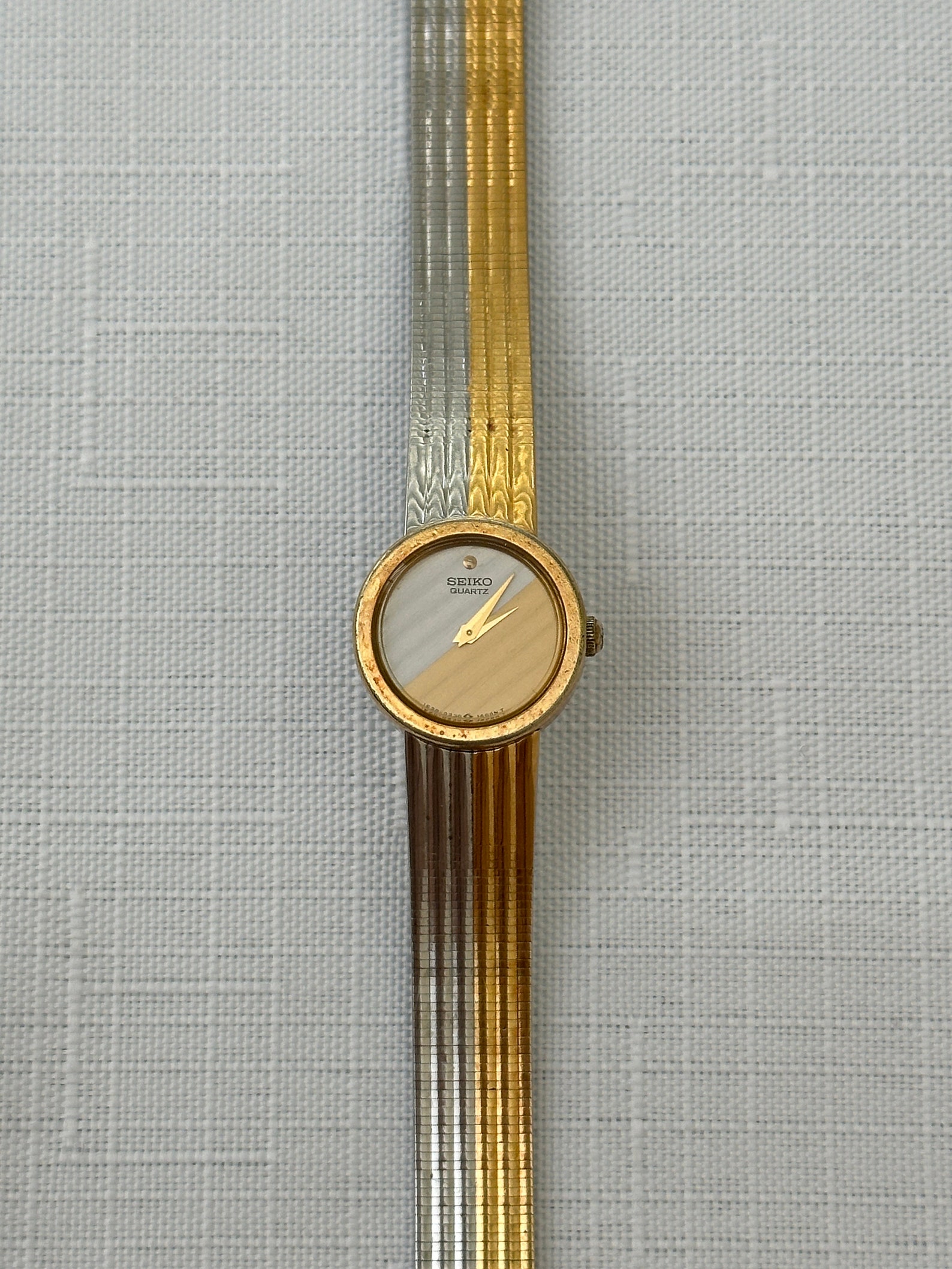 Vintage Ladies Two-toned Silver/gold Seiko Circle Watch - Etsy