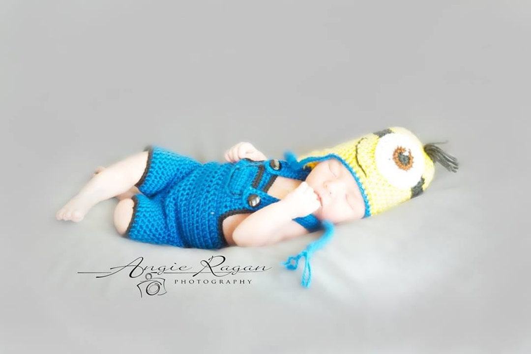 MINION Set - PHOTO PROP - Etsy
