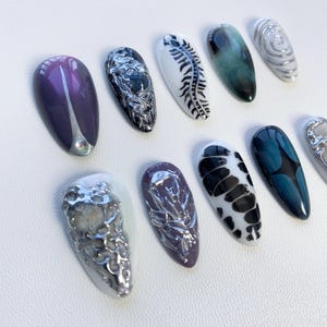 Centipede Gothic Press on Nails Short Almond Nails/halloween Nails ...