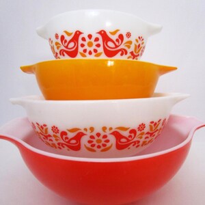 Pyrex Friendship Red Bird Set 4 Cinderella Mixing Bowl Nesting Oven ...