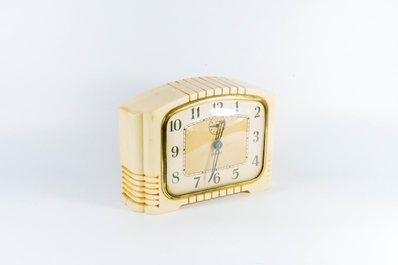 Vintage Gilbert Art Deco Mechanical Wind-up Alarm Clock | 1940s Made in ...