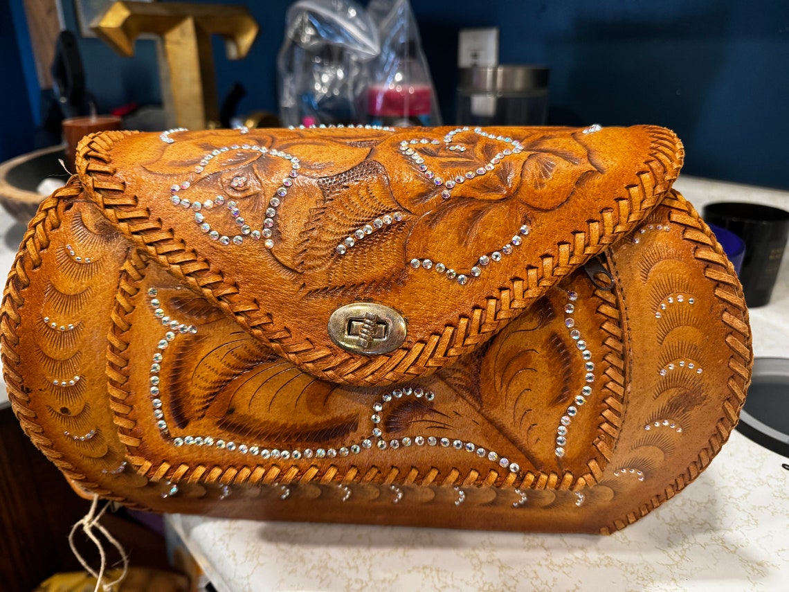 Authentic Vintage Mexican Tooled Leather Purse From the 1960s. - Etsy