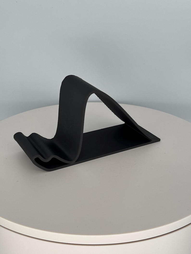 Minimalist Phone Stand Artistic Desk Organizer Modern Ribbon Phone ...