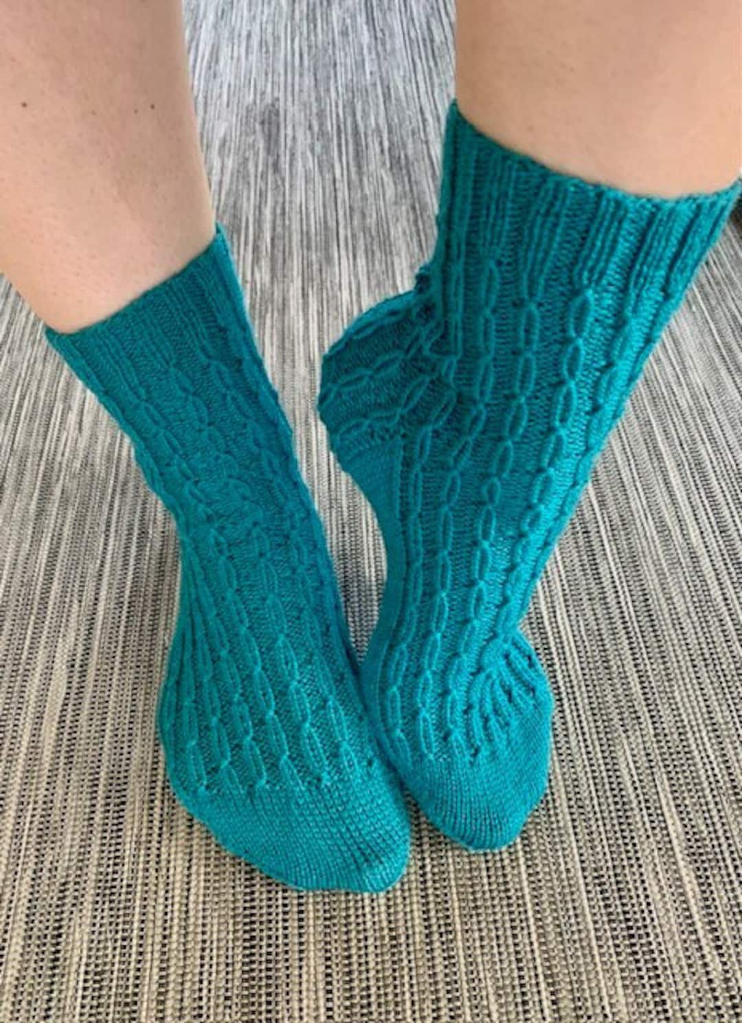 Ropes of Hithlain Sock Knitting Pattern - Etsy