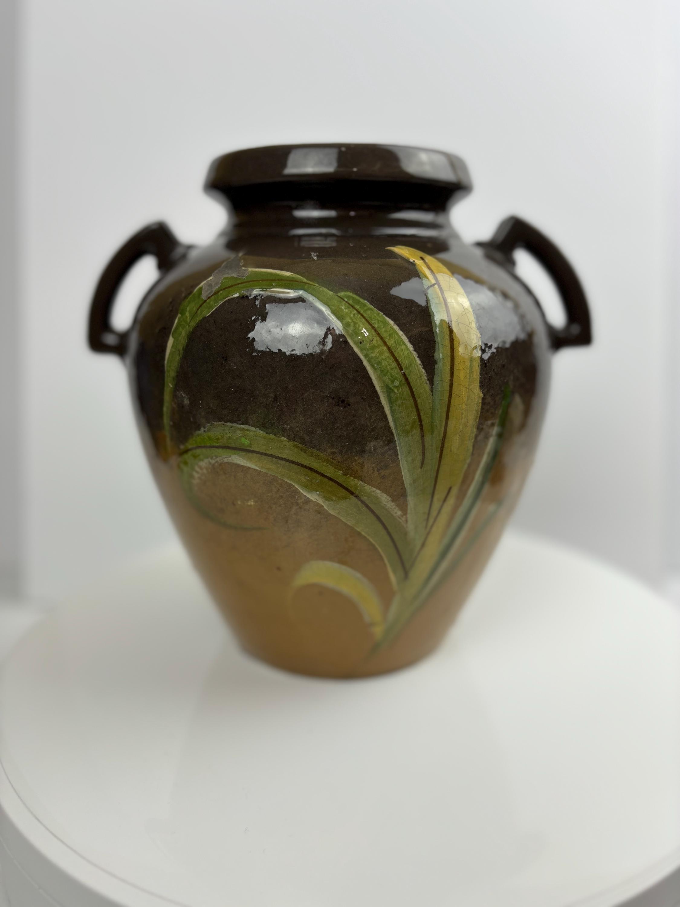 A Beautiful and Highly Decorative Antique Vase. Probably From Leeds Art ...