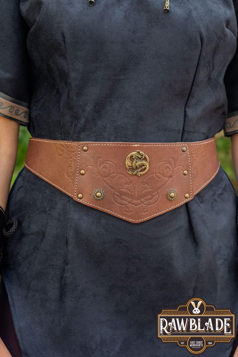 Embossed Leather Fantasy Belt: Renaissance Faire, LARP Cosplay - Etsy