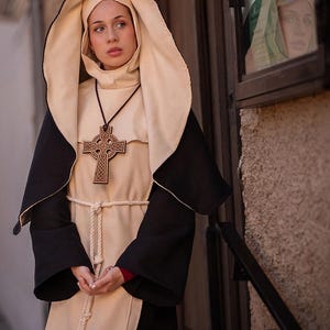 Hospitaller Nun Costume – Authentic Medieval Habit, LARP, US Duty Free ...