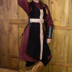 Medieval Fantasy Crussader Knight Tabard Woman - LARP, US Duty Free ...