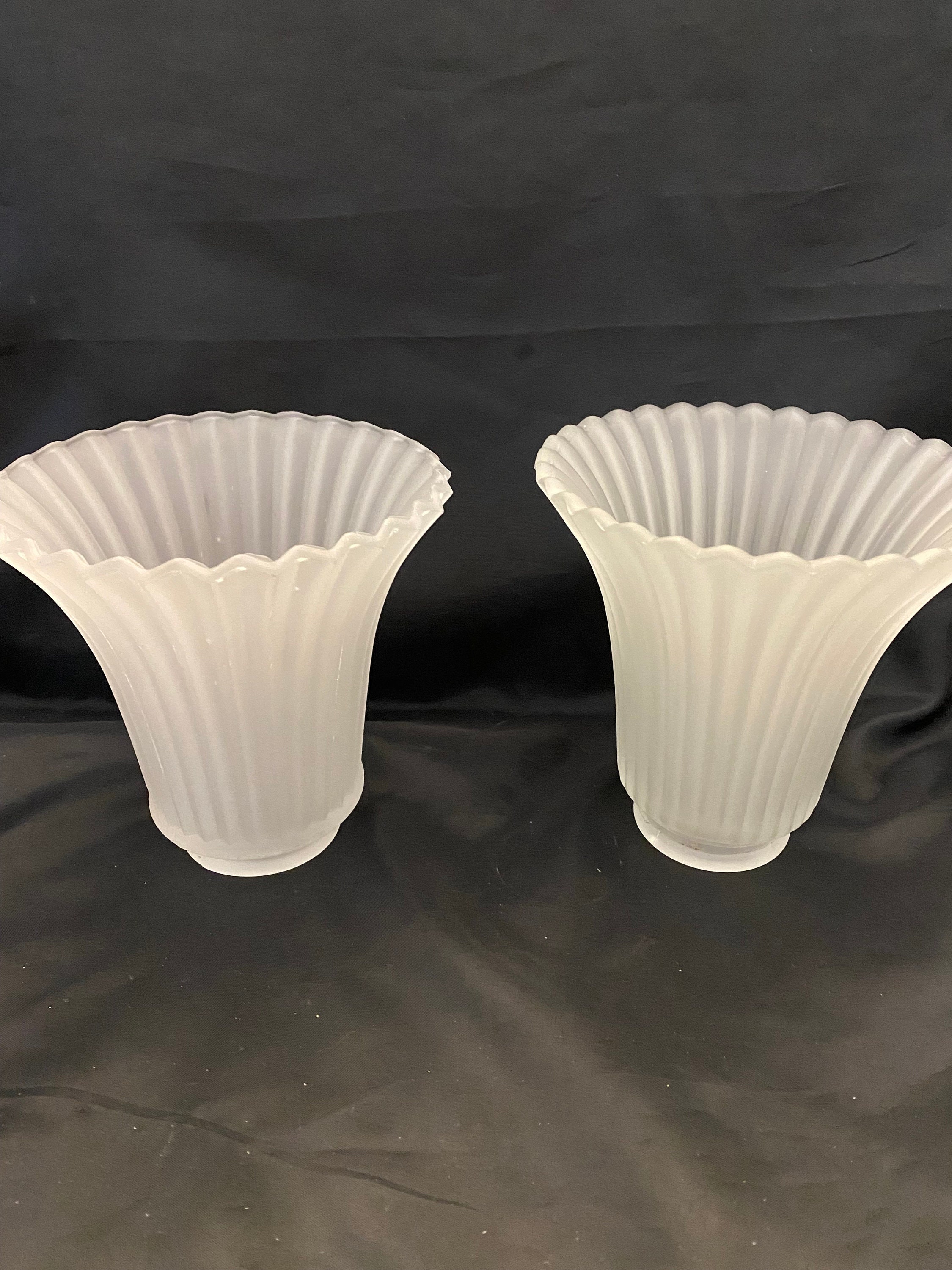 VTG Bell-shaped Ribbed Glass Lamp Shades - Etsy