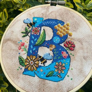 Letter B Counted Cross Stitch Pattern, Floral Alphabet PDF Design - Etsy