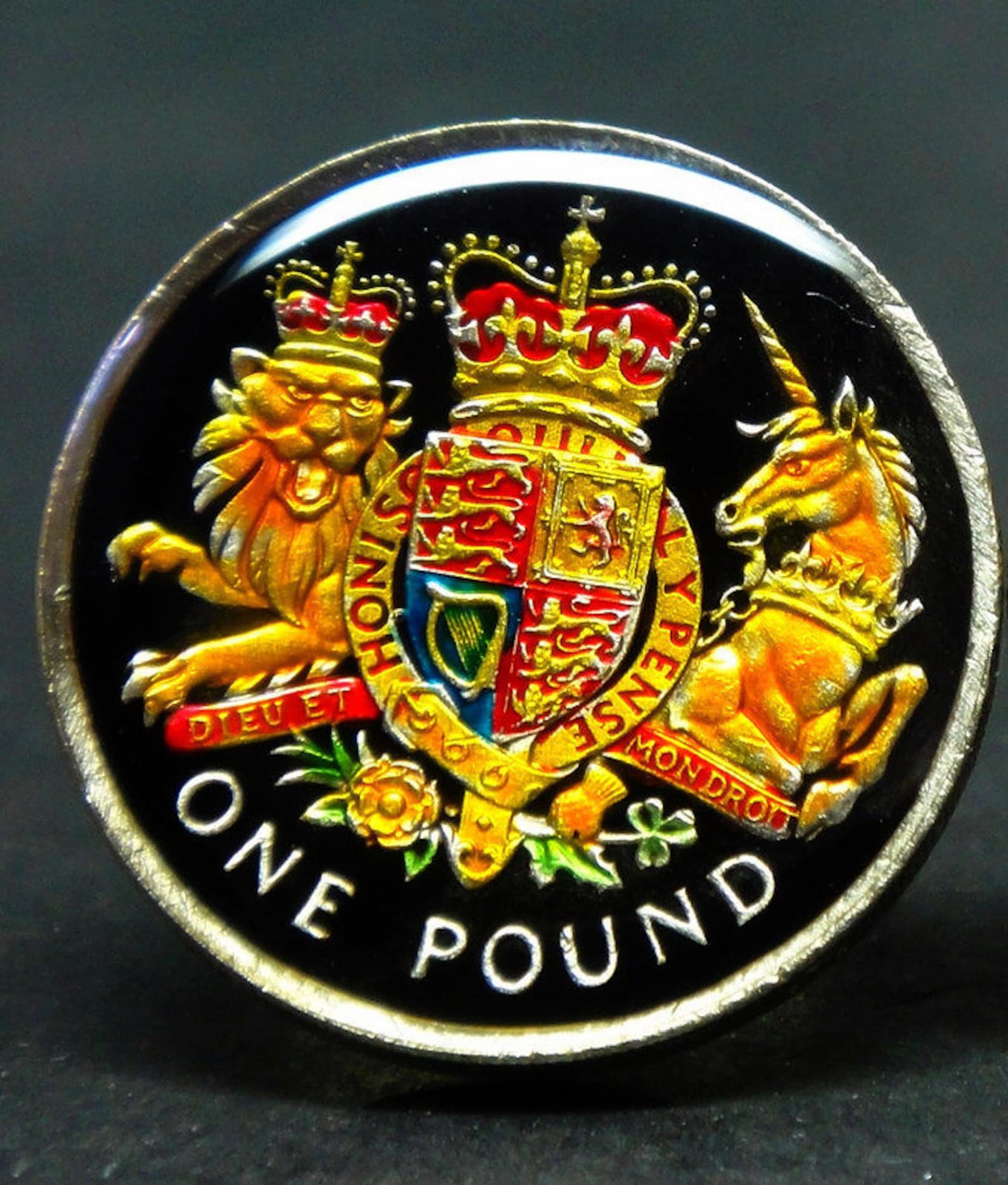 2015 Enameled Coin UK Pound Royal Coat of Arms 23mm - Etsy