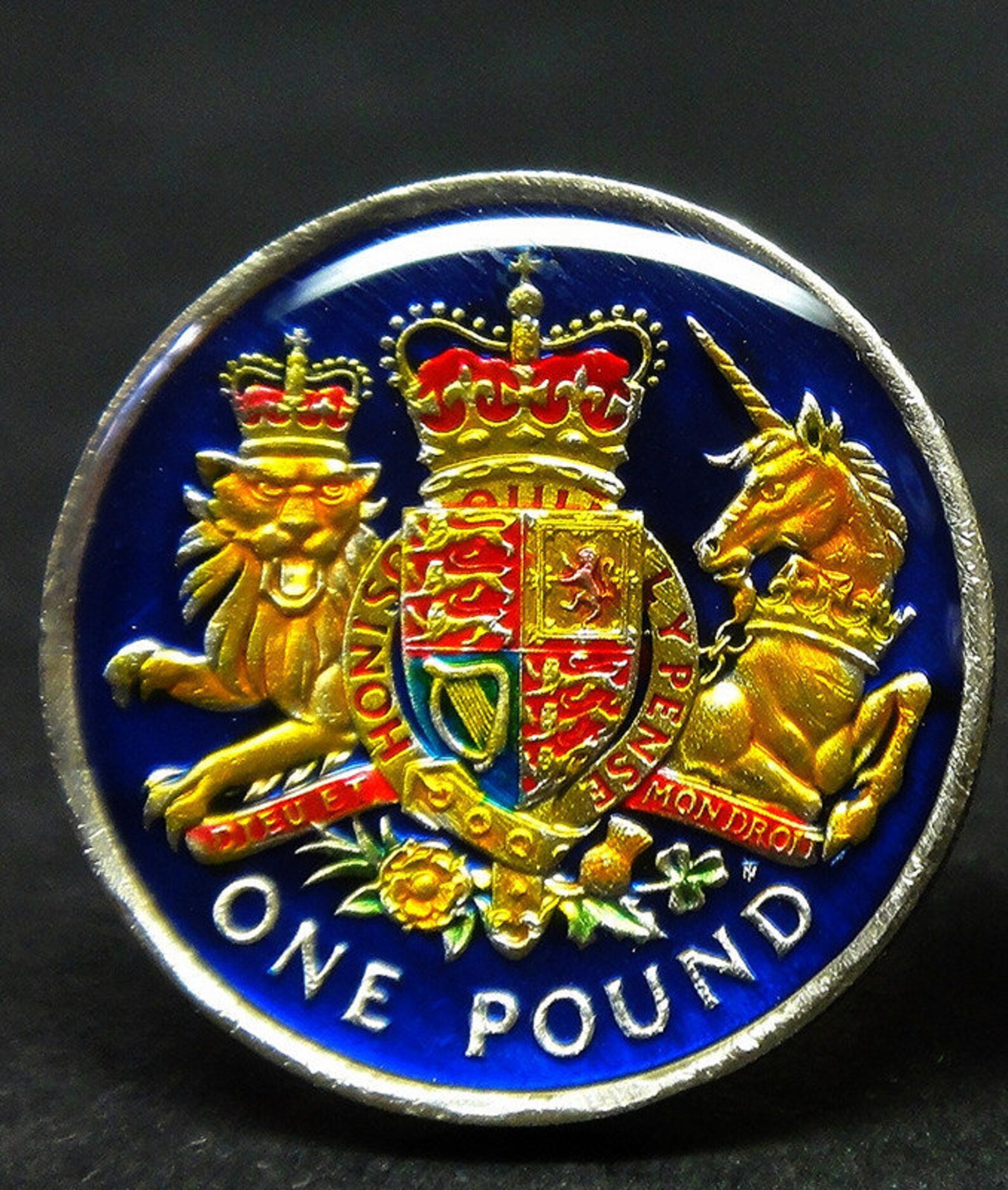 2015 Enameled Coin UK Pound Royal Coat of Arms 23mm - Etsy