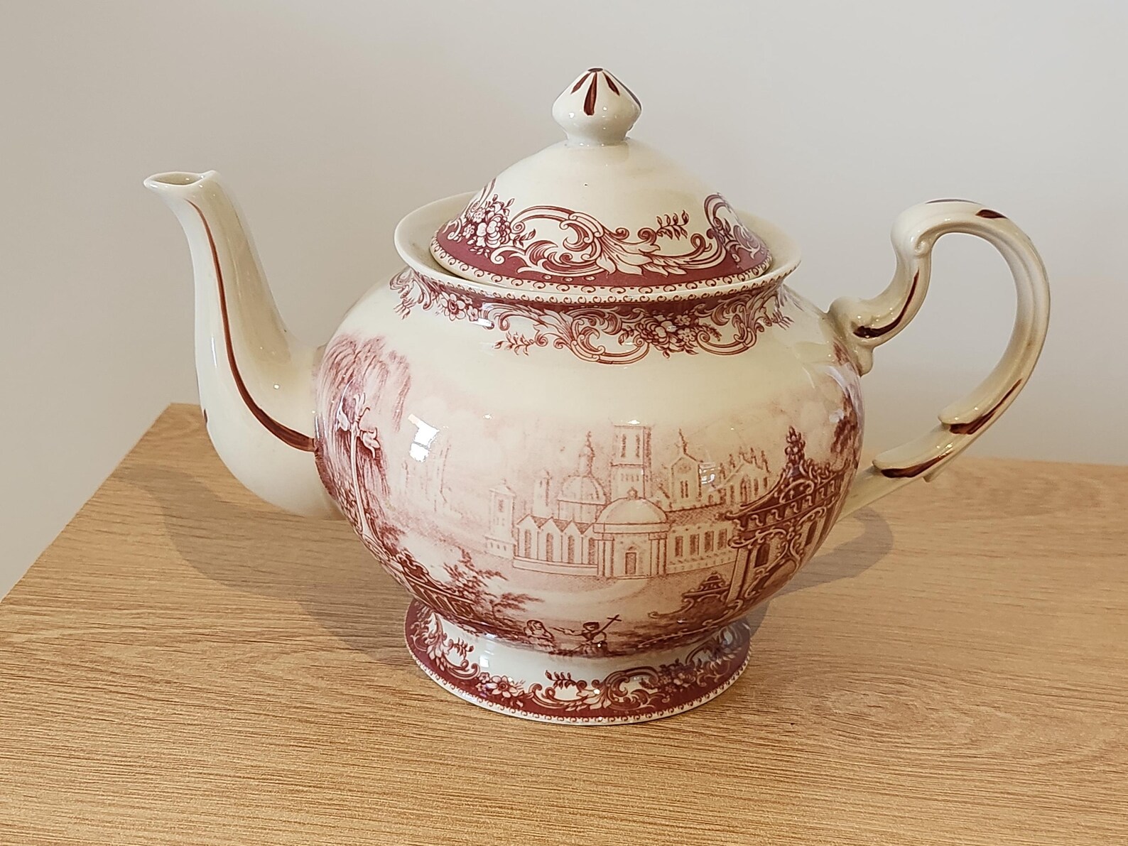 Vintage Tea Set Pieces Ascot Teapot & Milk Jugs, Chameleon House Milk ...