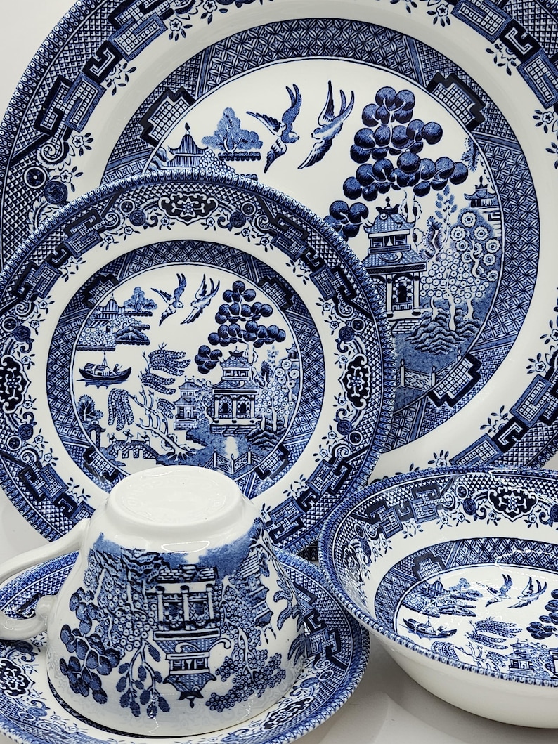 Churchill Blue Willow 5-piece Dinner Set – English Chinoiserie China ...