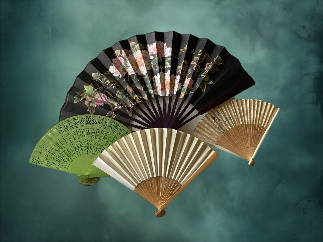 4 Vintage Asian Fans One by Lida's Japan - Etsy