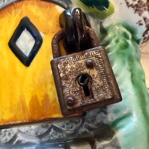 Vtg Napco Ceramic Coin Bank Cottage Cat House Fairy Tale House Lock 6x4 ...