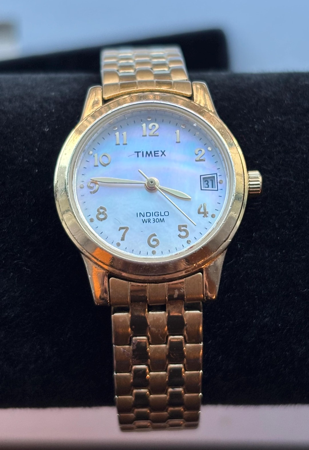 Vintage TIMEX Watch Indiglo WR 30M Calendar Pearlescent Face Ladies ...