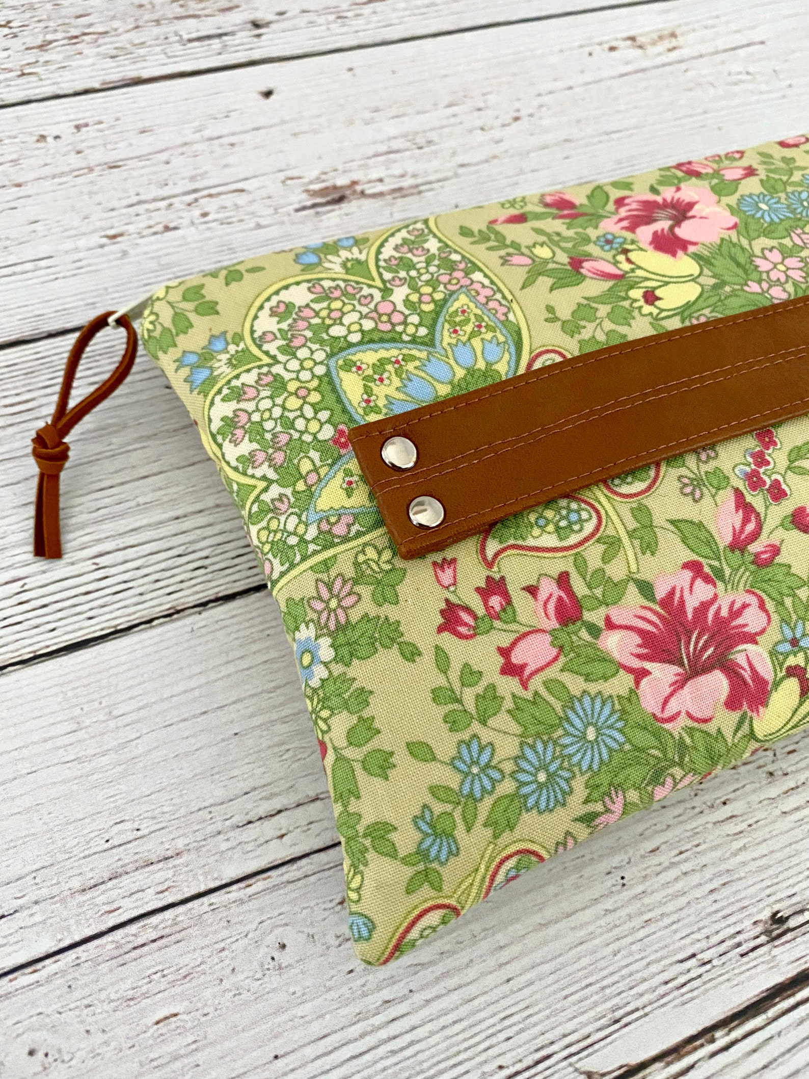 Springtime Floral Clutch / Wrist Handle - Etsy