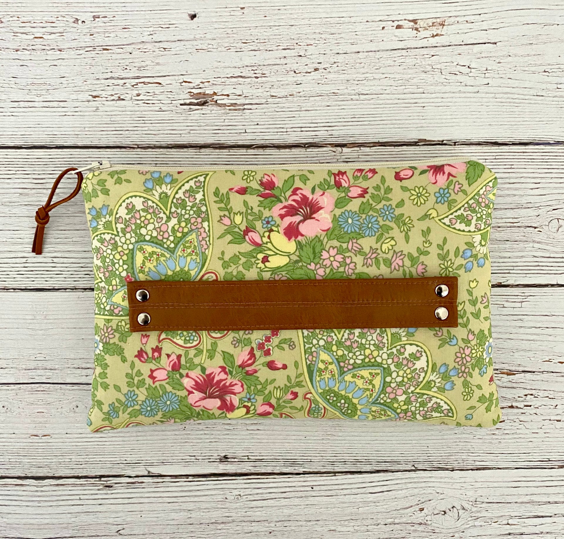 Springtime Floral Clutch / Wrist Handle - Etsy