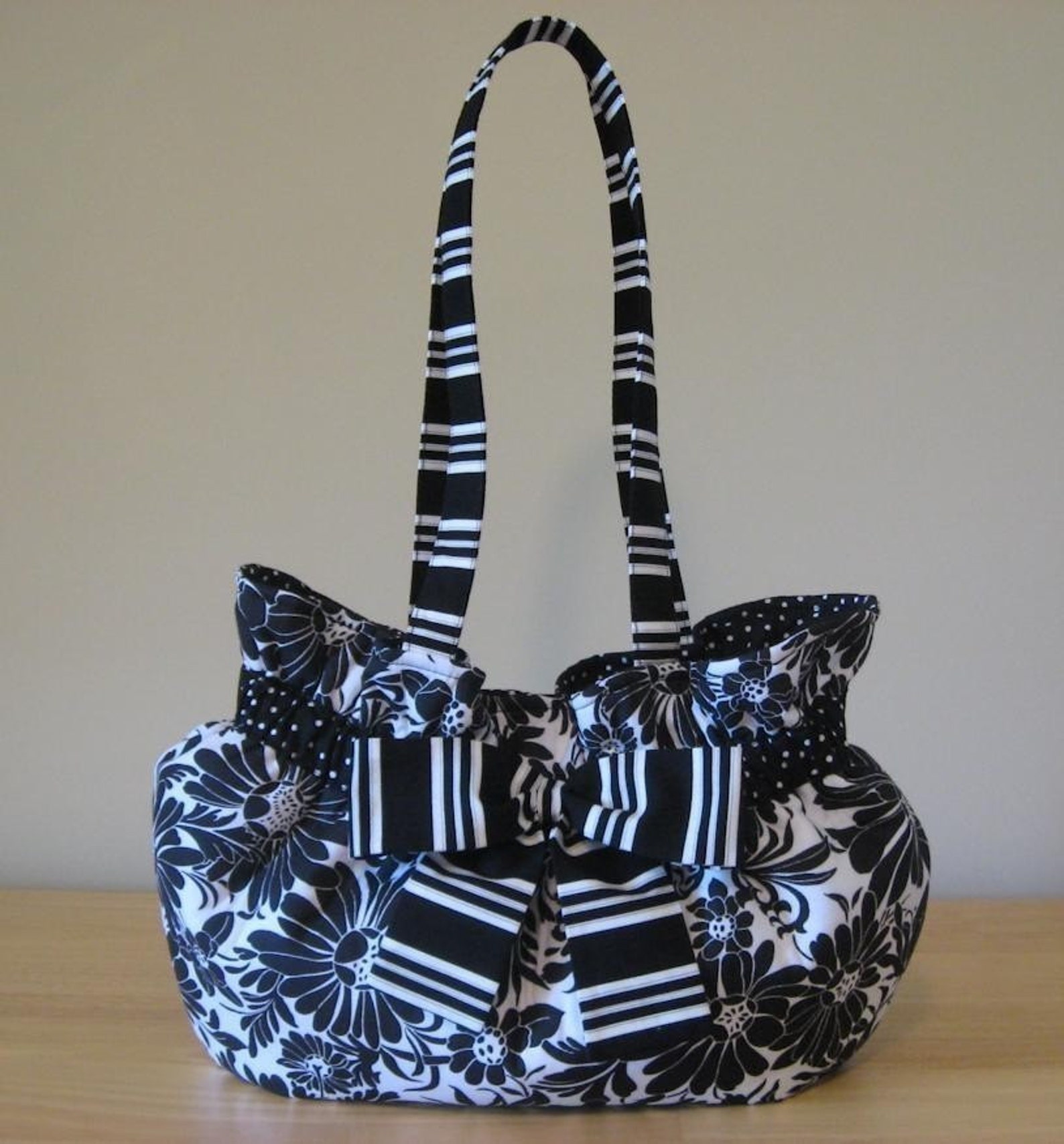 SCRUNCHIE SHOULDER BAG Pdf Sewing Pattern / Sweet Pea Totes - Etsy