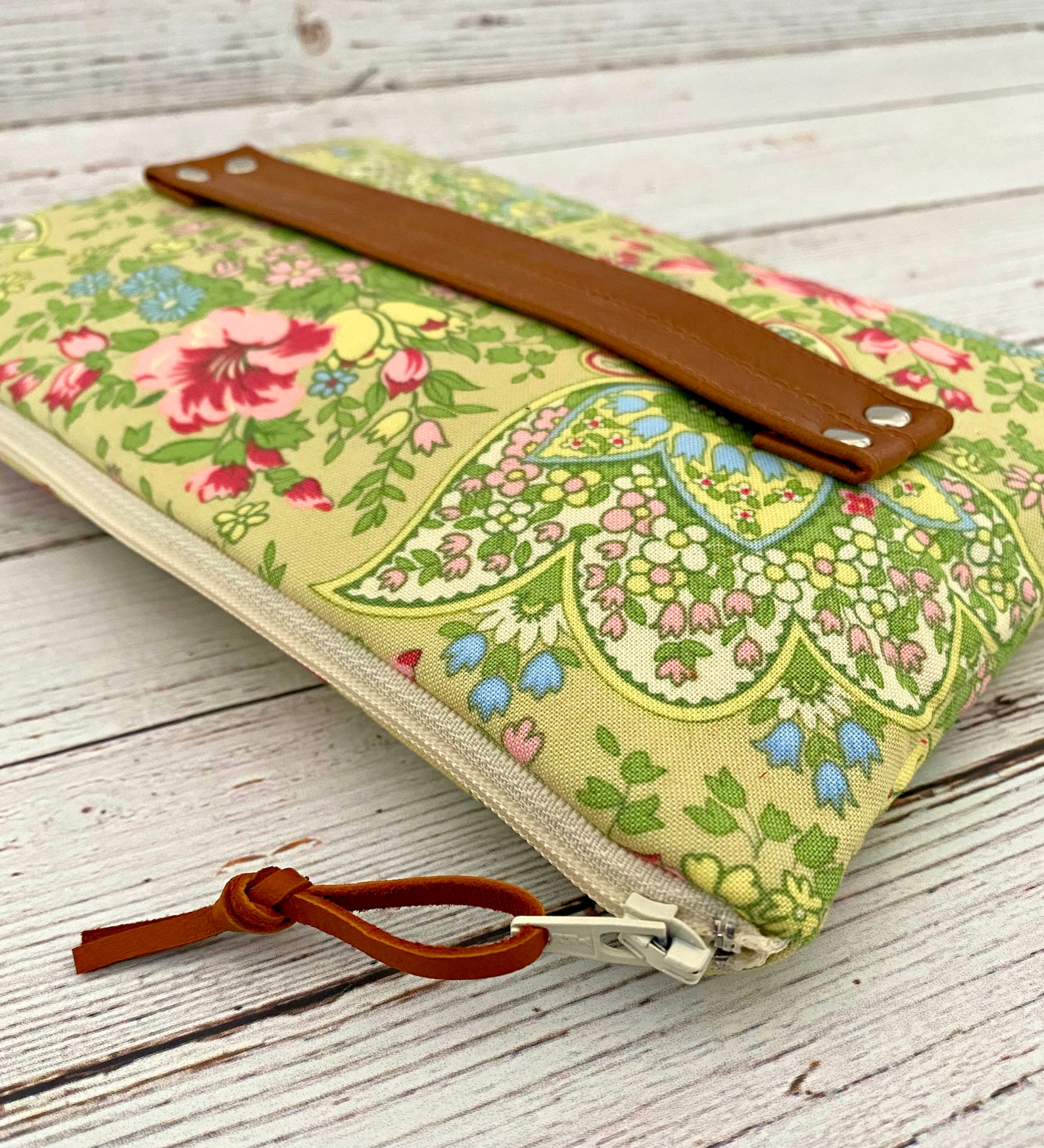 Springtime Floral Clutch / Wrist Handle - Etsy