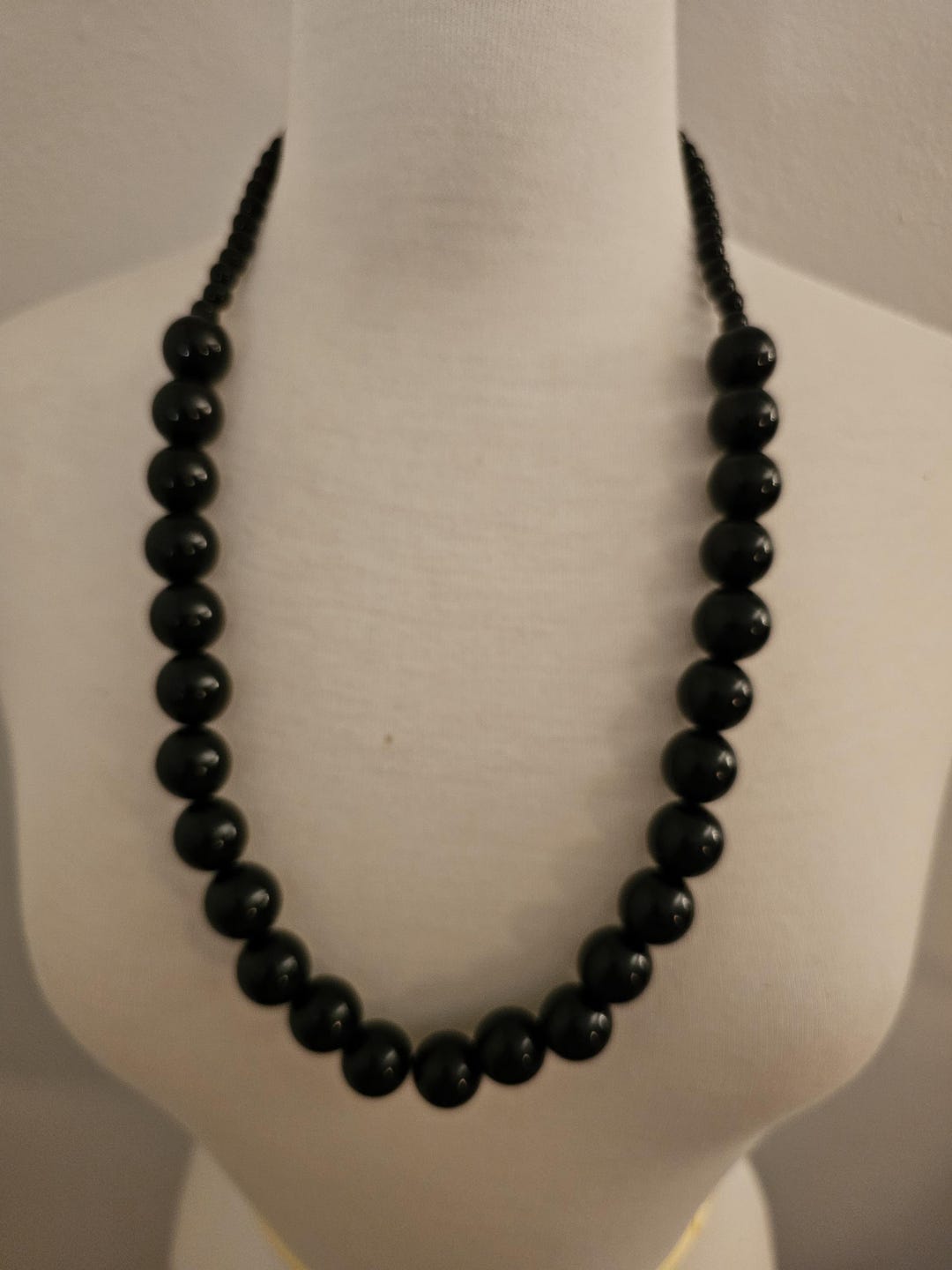 Vintage Basic Black Beauty Graduated Strand Heavy Beaded Necklace - Etsy