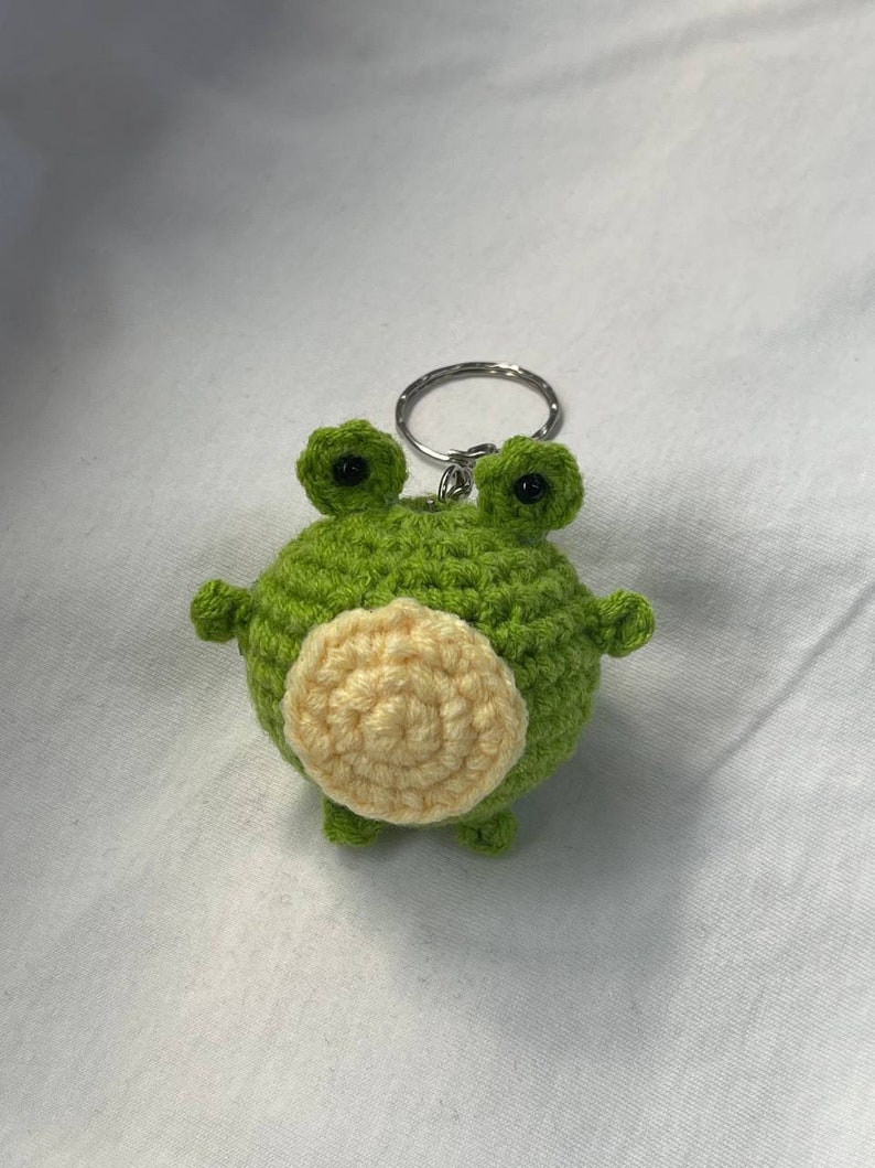 Crochet Frog Keychain Amigurumi - Etsy
