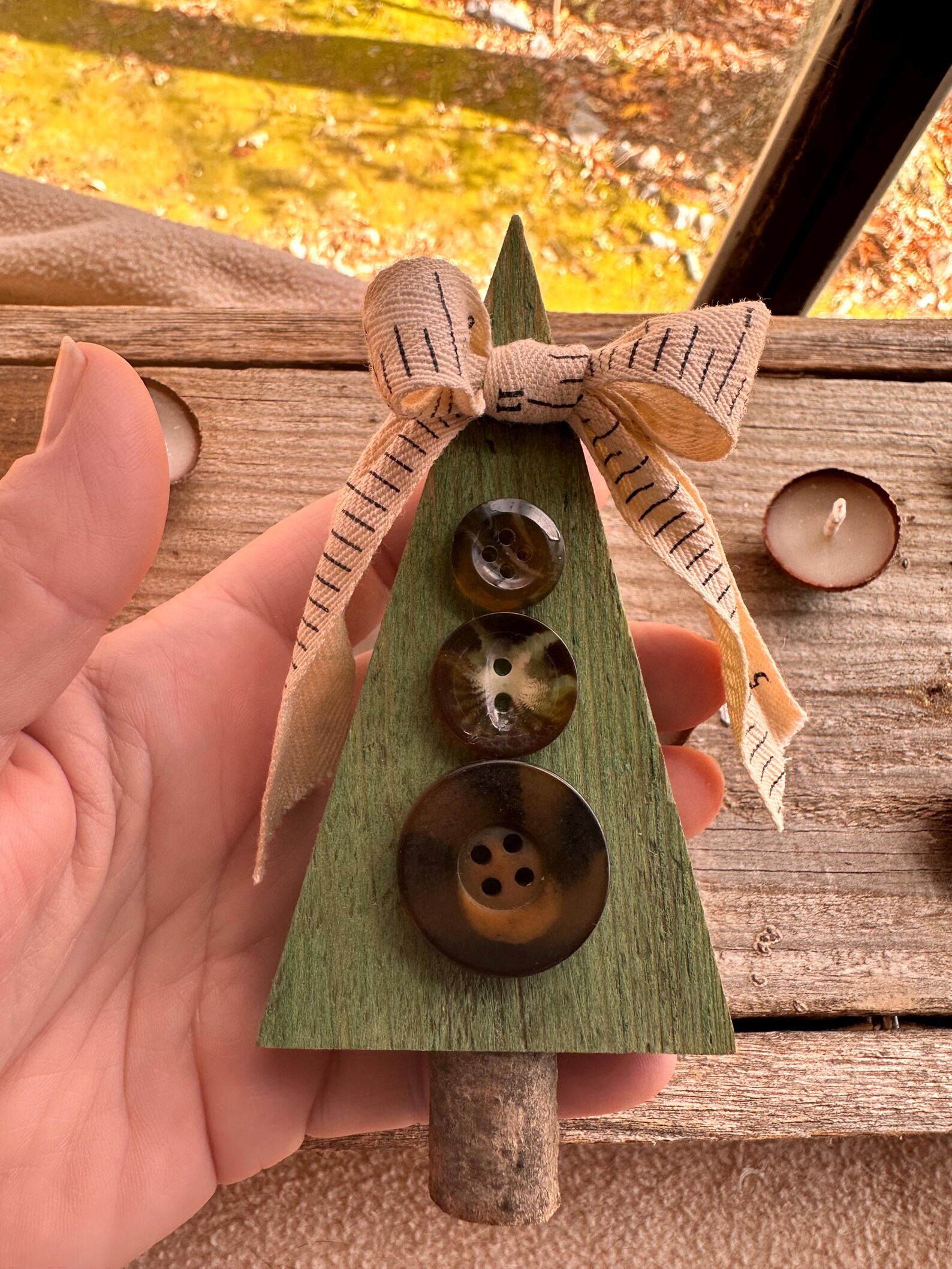 Rustic Scrap Wood Christmas Trees With Buttons & Bows - Set of 3 ...