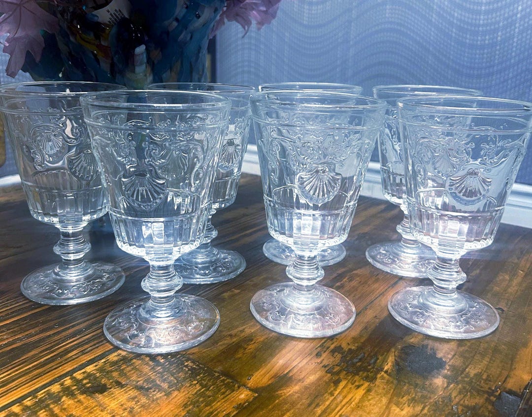 Versailles Large Water Goblets, Seashell Stemware ~ Set of 7 - Etsy